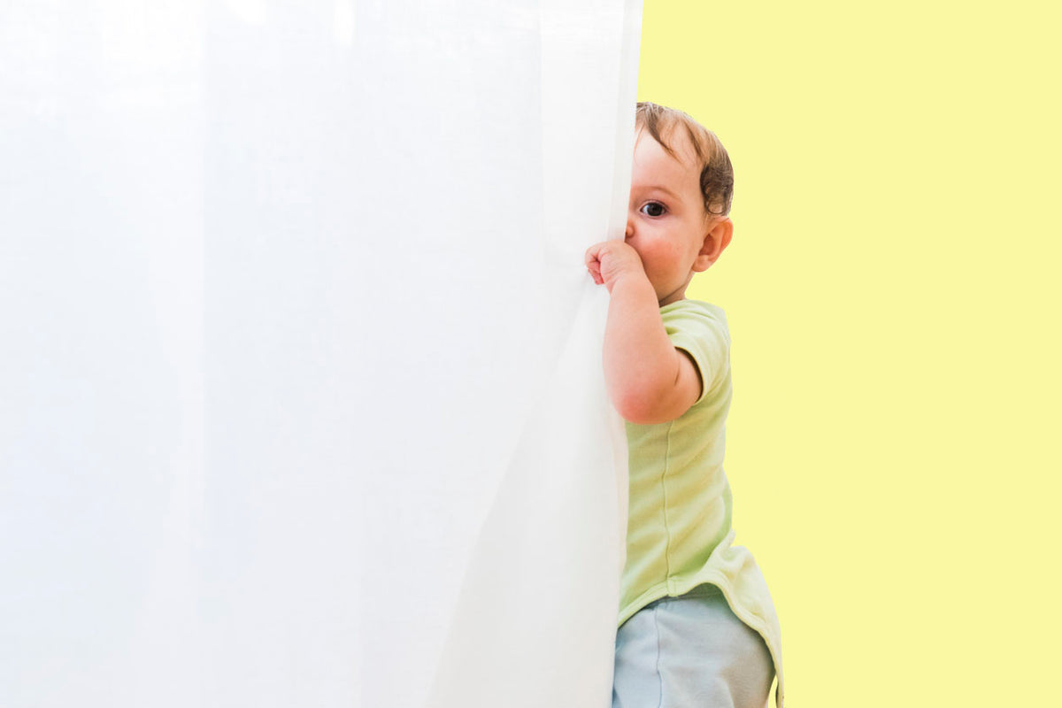 7 How To Overcome Stranger Anxiety in Babies (Tips)